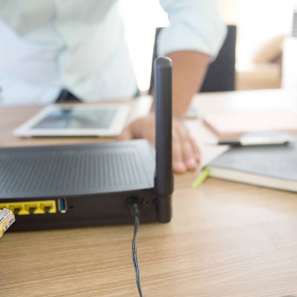 ¿Cómo cambiar el DNS Adamo de tu fibra?